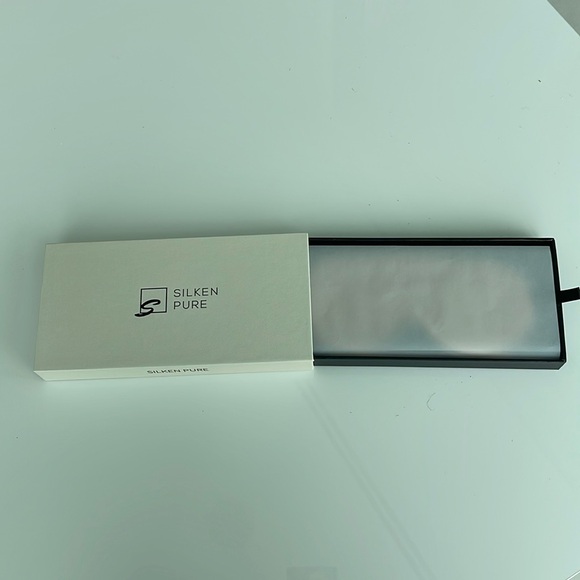 silken pure | Accessories | Silk Mask | Poshmark